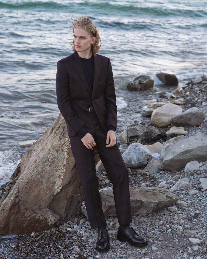 Everything You Need to Know About Denim (and Chambray) Shirts – The ...