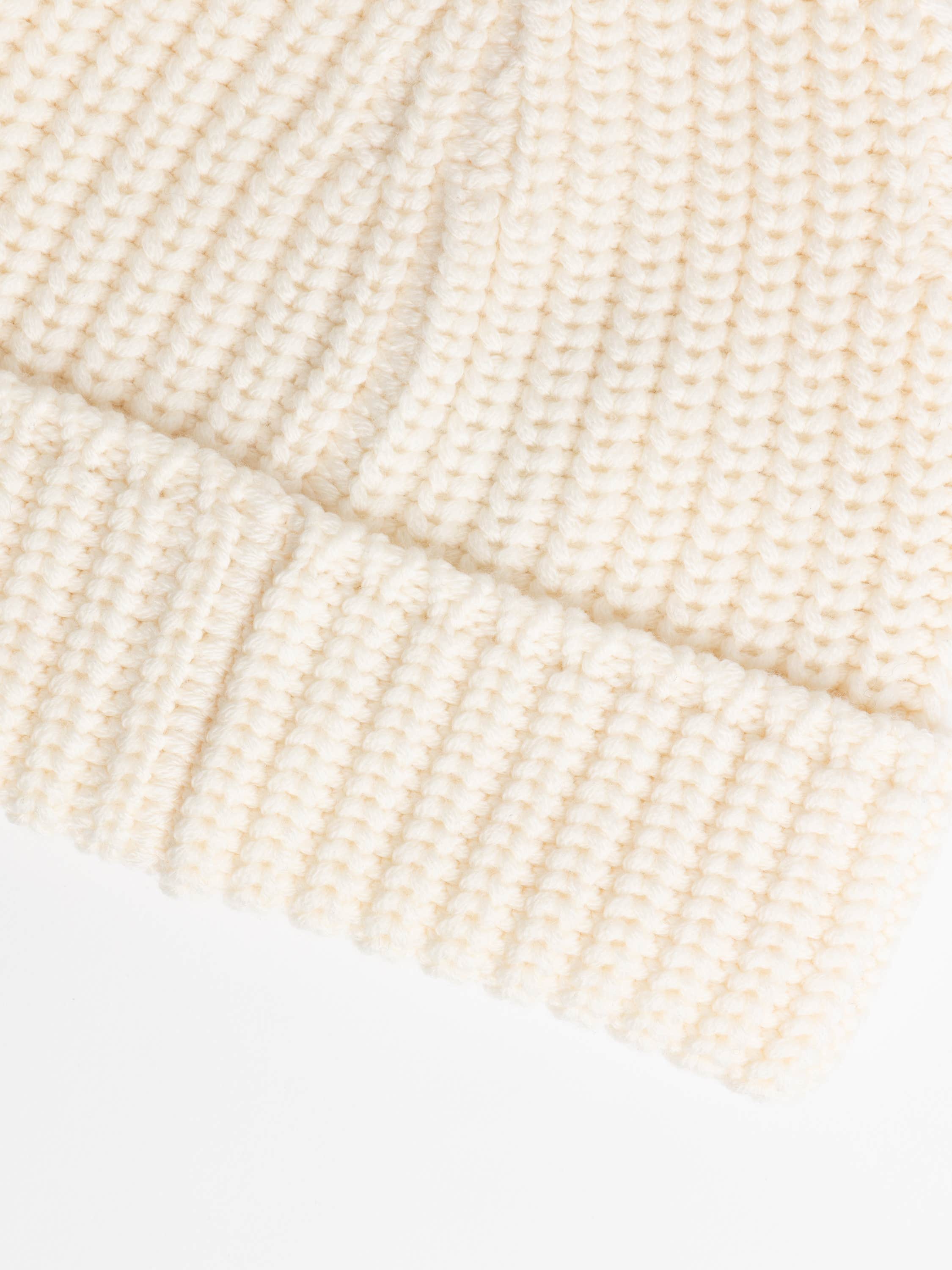 Cream White Wool Beanie – The Helm Clothing